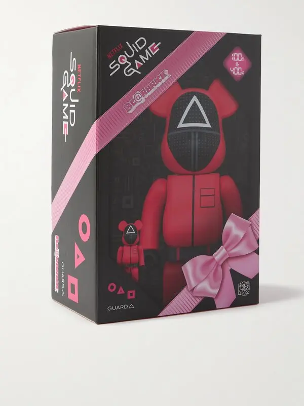 BE@RBRICK Squid Game Guard △ 100% 400% Printed Pvc Figurine Set