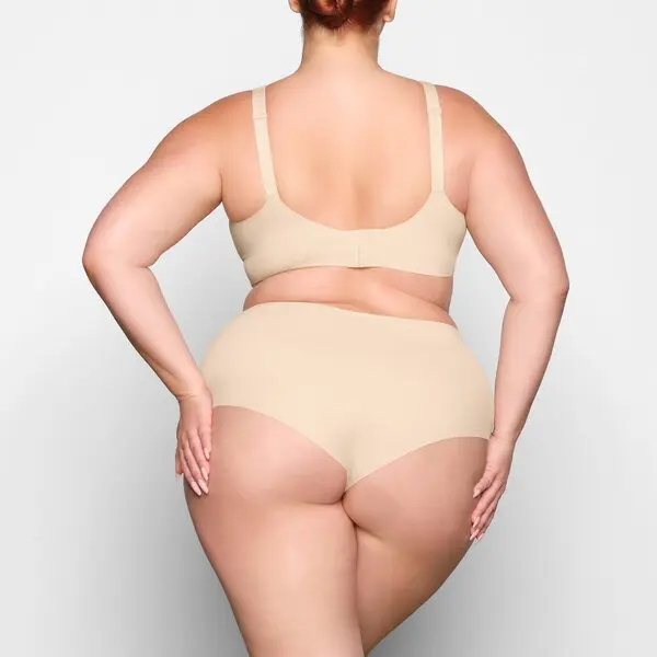 SKIMS Scoop Bralette | Light Neutral | Medium - Sand