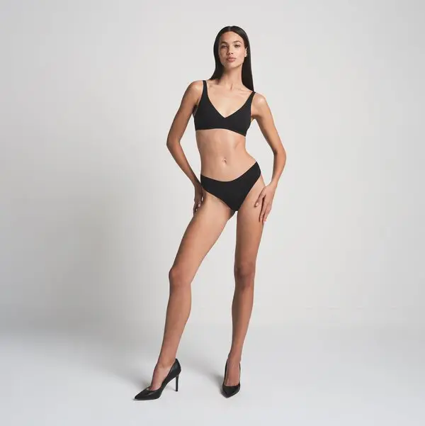 SKIMS Naked Dipped Thong - Onyx