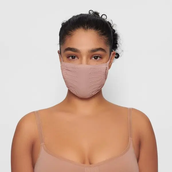 SKIMS Seamless Face Mask 7 Pack