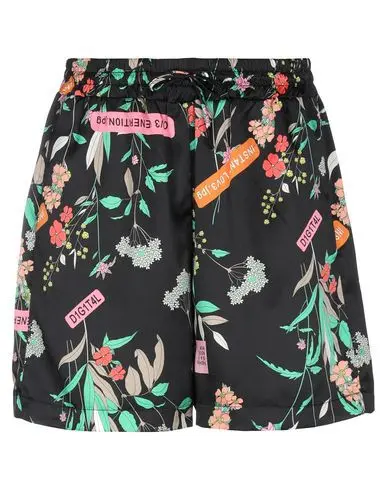 Pinko Shorts & Bermuda Shorts