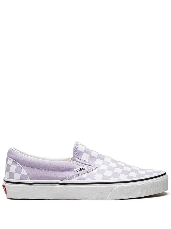 VANS Classic Slip-on Sneakers