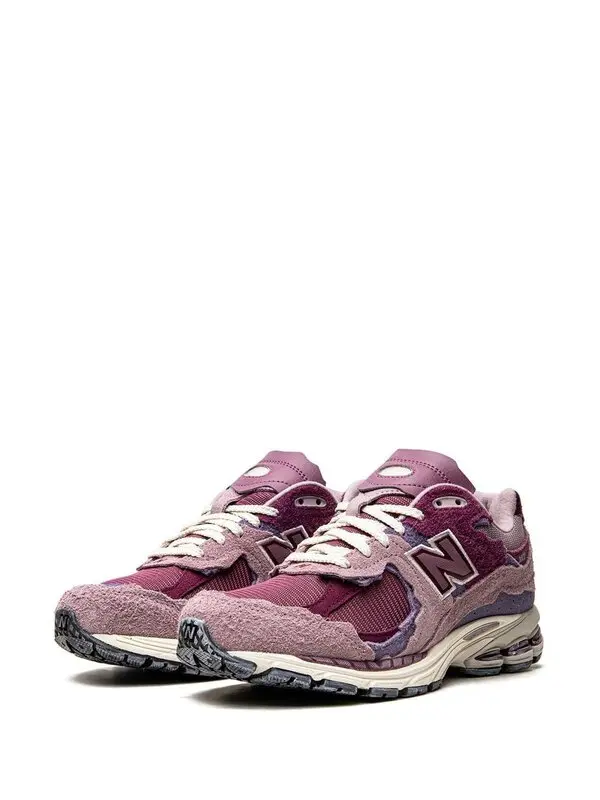 NEW BALANCE 2002r Protection Pack Sneakers - Pink