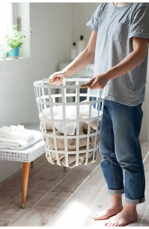 YAMAZAKI Tosca Round Steel Laundry Basket