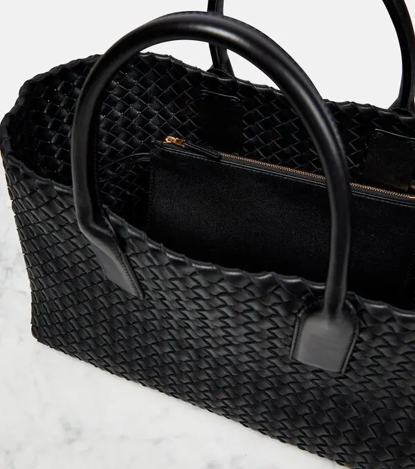 Bottega Veneta Cabat Small Leather Tote - Black