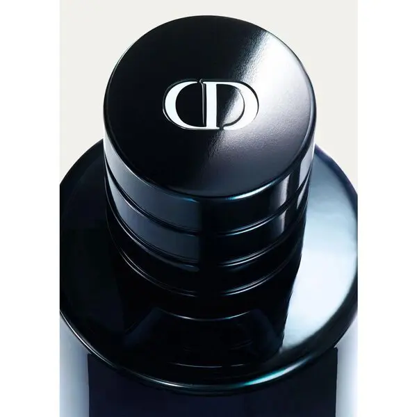 Dior Sauvage Eau De Parfum