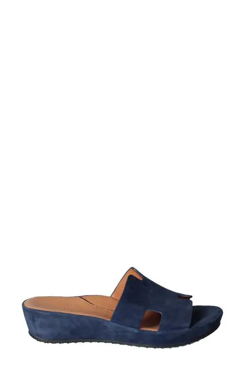 L'AMOUR DES PIEDS Catiana Platform Sandal - Navy