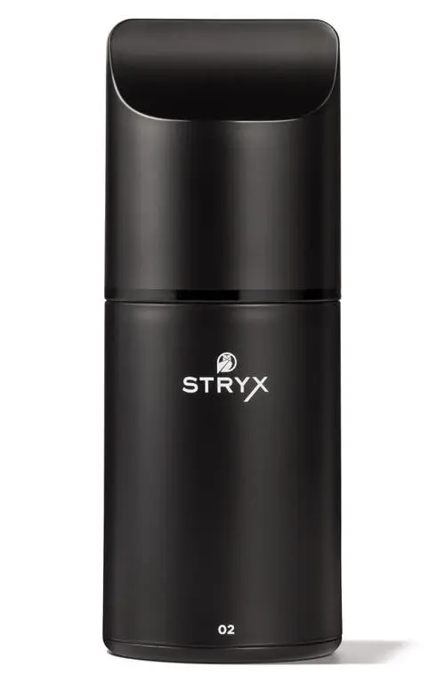 STRYX No. 02 Tinted Moisturizer - Light Cognac