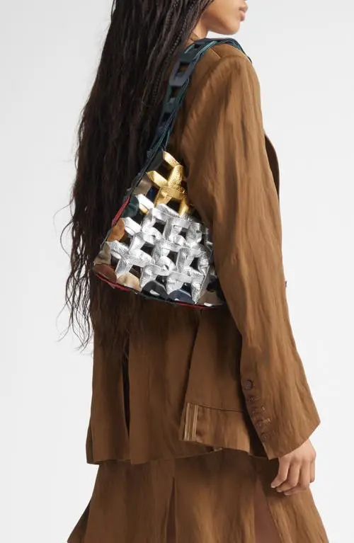SC103 Links Leather Shoulder Bag