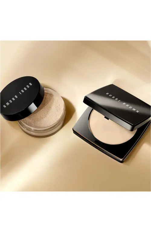 bobbi brown - Sheer Finish Loose Powder