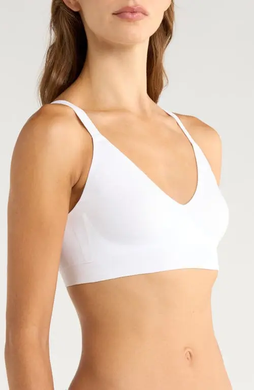 TRUE & CO Soft Form V-neck Bralette - White