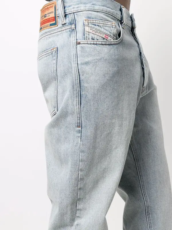 DIESEL® 2010 D-macs 09c14 Straight-leg Jeans - Blue