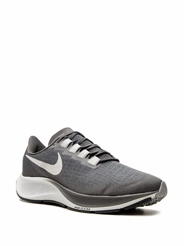Nike Air Zoom Pegasus 37 Sneakers