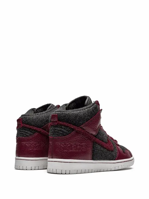 Nike Dunk High Supreme Sneakers Destroyer - Red