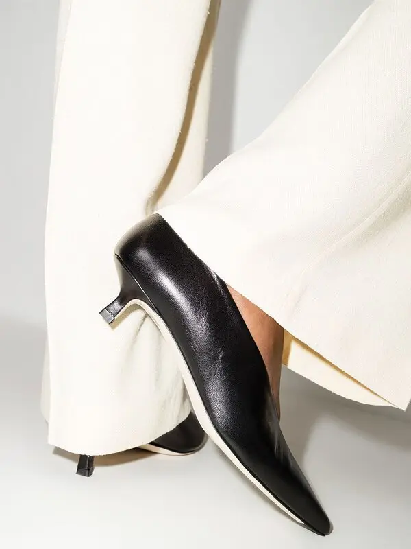 AeydĒ Clara Kitten-heel Pumps - Black