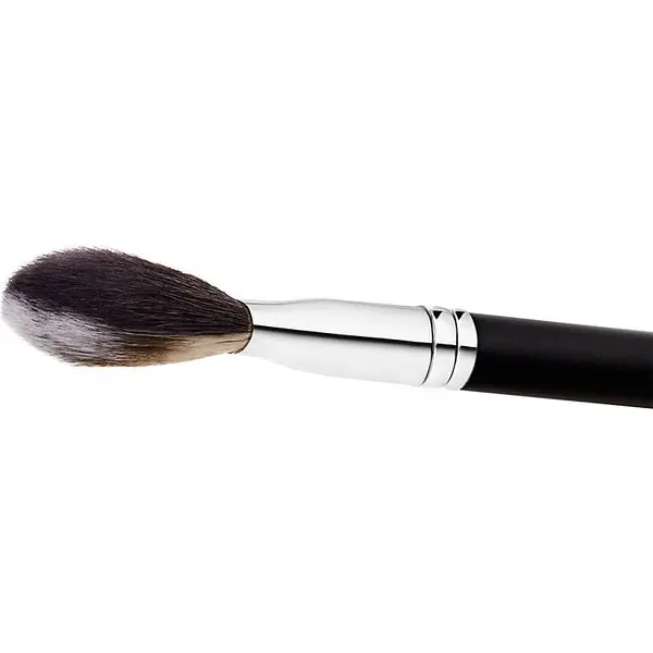 MAC COSMETICS 127 Split Fibre Face Brush - One-color
