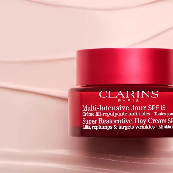 Clarins Super Restorative Day Cream - One-color