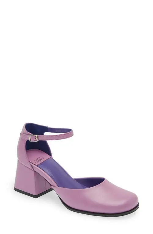 Jeffrey Campbell Spelling Pump