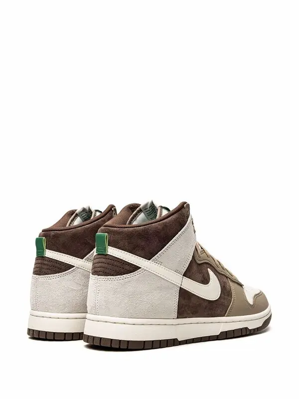 Nike Dunk High Light Chocolate Sneakers