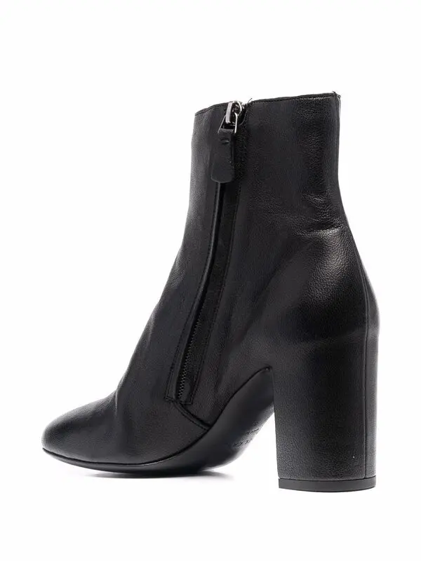 DEL CARLO Round-toe Ankle Boots