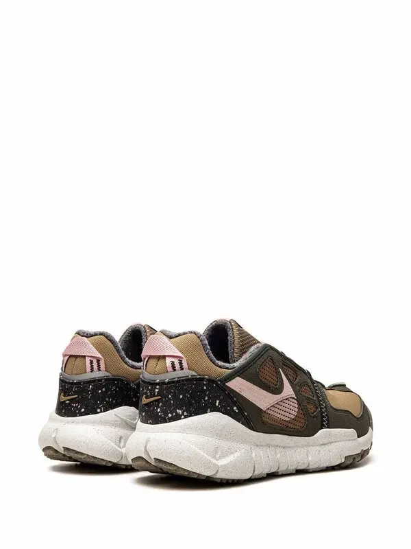 Nike Free Terra Vista Sneakers - Brown