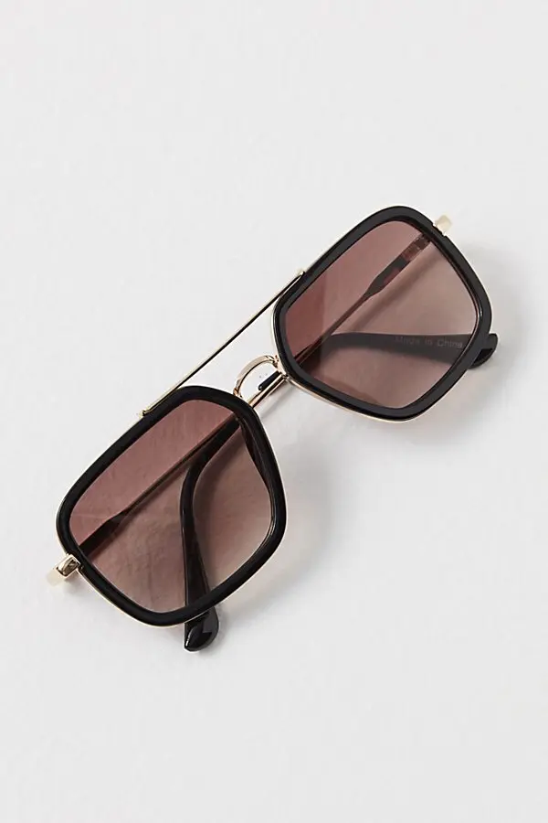 Free People Luna Classic Aviator Sunglasses - Blackberry