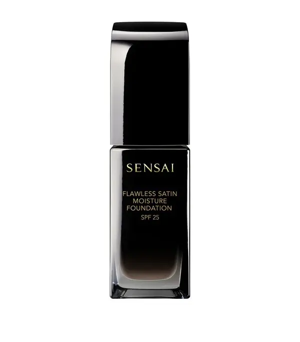 SENSAI Flawless Satin Moisture Foundation Spf 25 - Nude