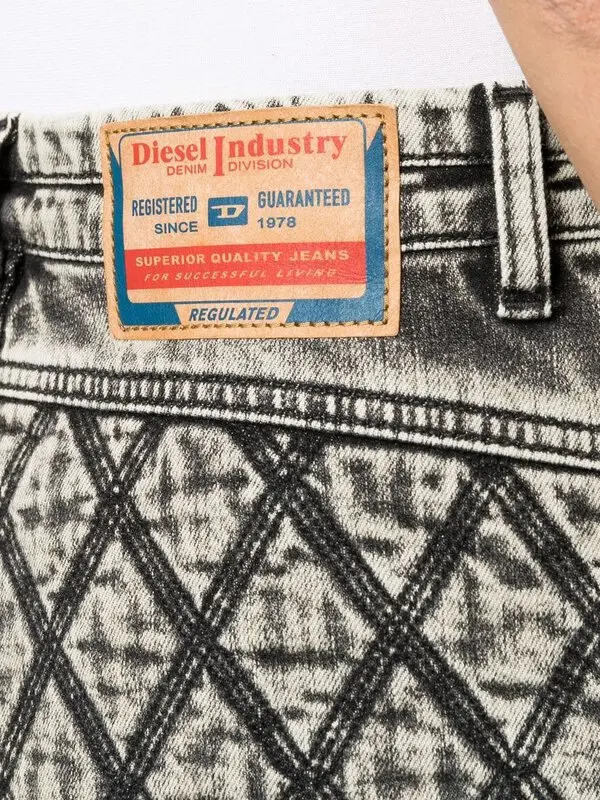 DIESEL® Diamond-quilted Hotpants