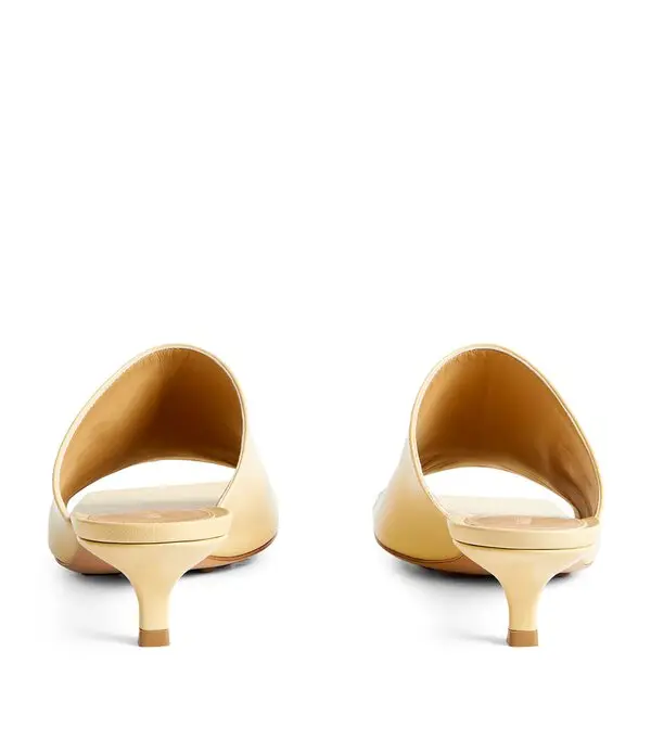 Bottega Veneta Leather Stretch Mules - Neutral