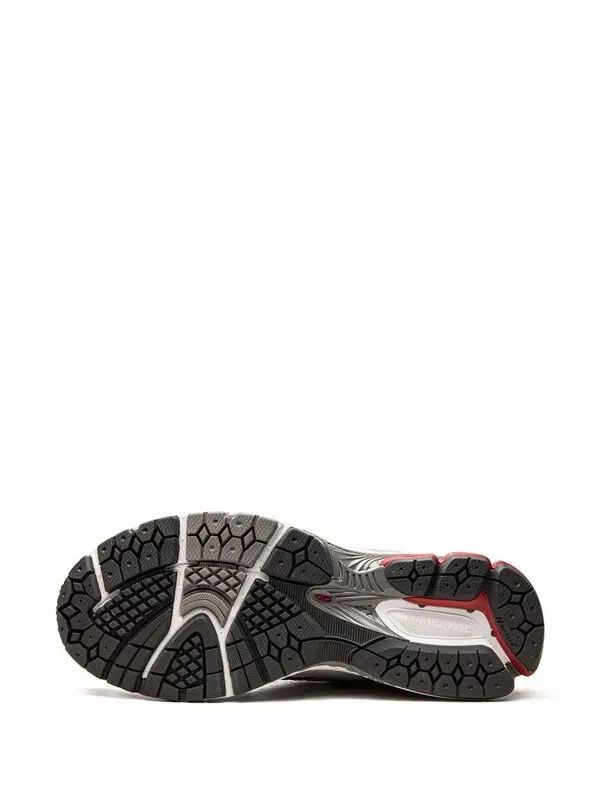 NEW BALANCE 2002r Bryant Giles Sneakers