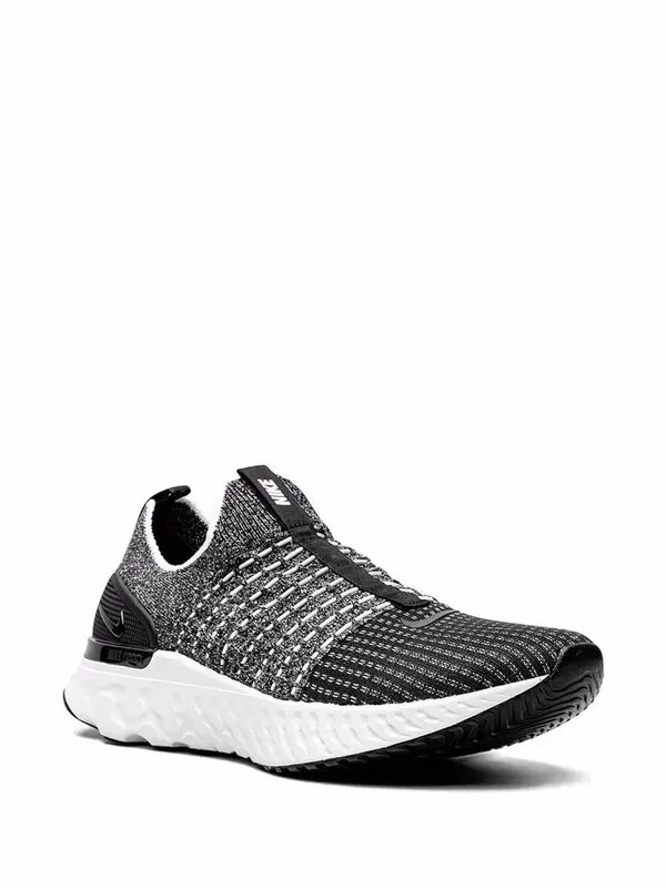 Nike React Phantom Run Flyknit Sneakers - Black