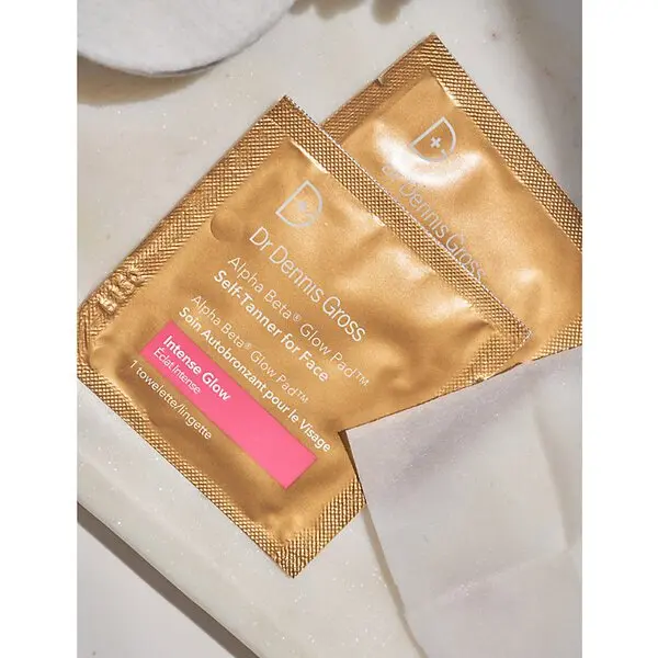 DR. DENNIS GROSS SKINCARE Alpha Beta Intense Glow Pad Facial Self Tanner 2.2ml