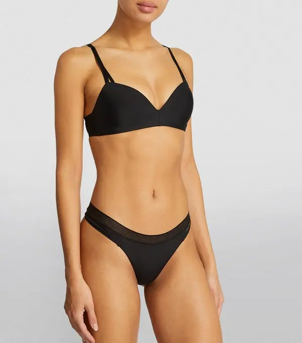 Calvin Klein Seductive Comfort Thong - Black