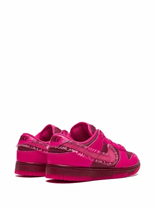 Nike Dunk Low Sneakers - Pink