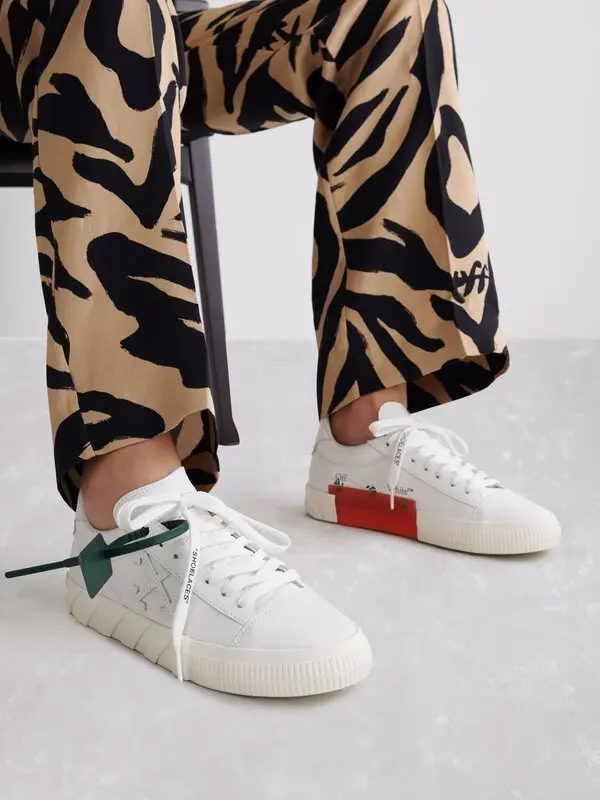 Off-White Vulcanized Low-top Sneakers - White