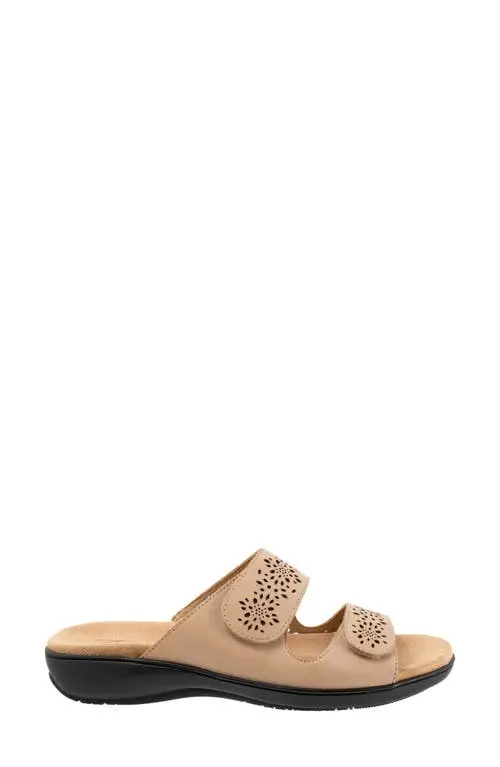 Trotters Ruthie Sandal - Beige