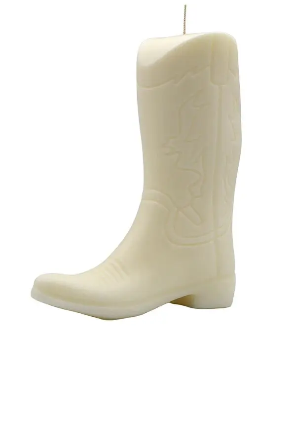 DAVIE OCHO CANDLE CO. Dolly Would Candle In Ivory - White