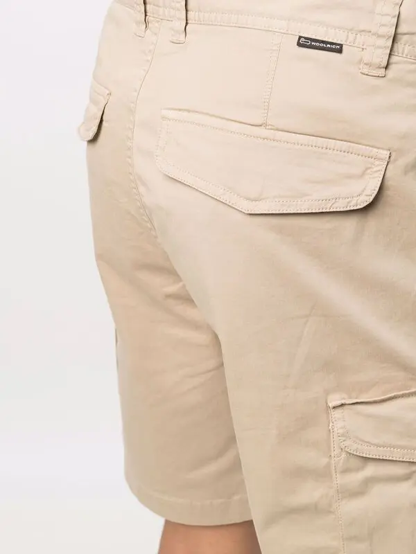 Woolrich Knee-length Cargo Shorts - Neutrals