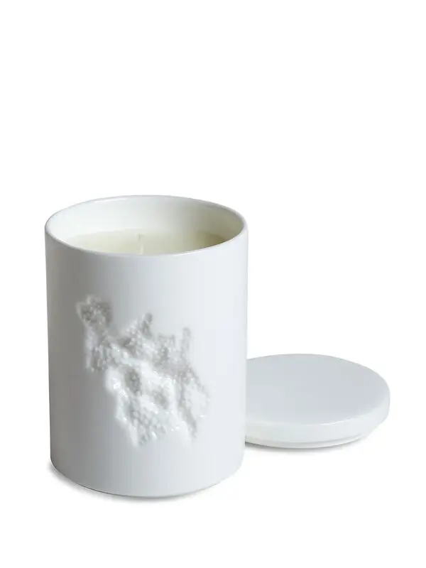 1882 LTD Dissolve Embossed Candle