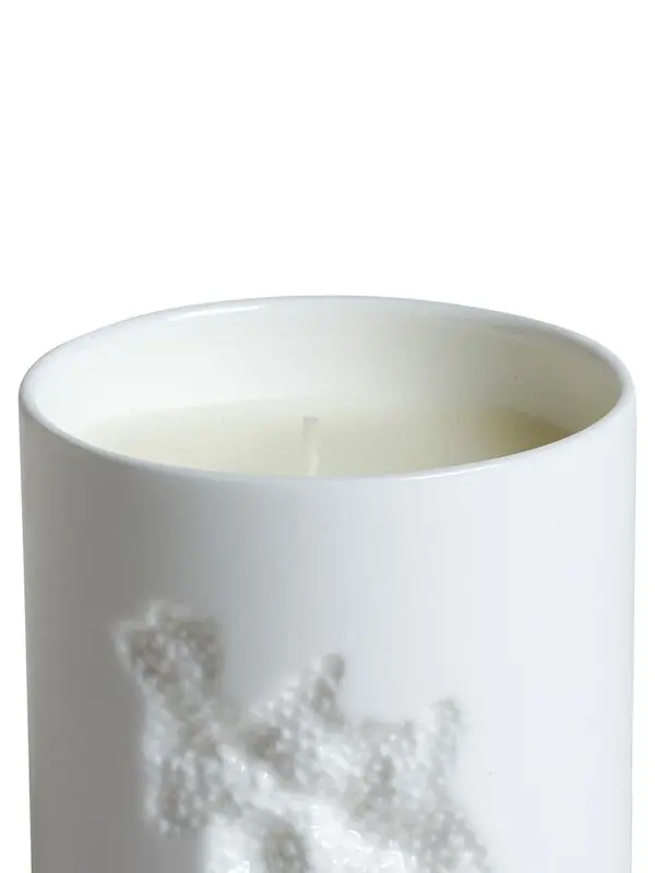 1882 LTD Dissolve Embossed Candle