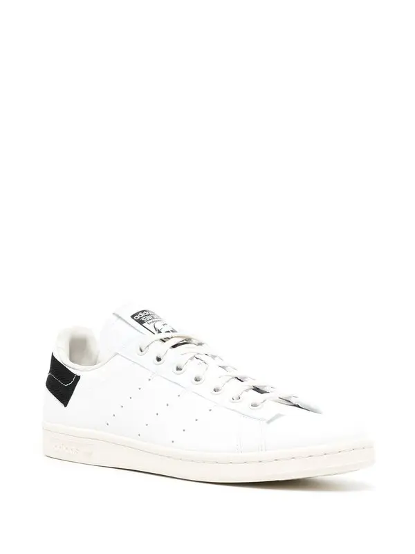 Adidas Logo-patch Sneakers - White