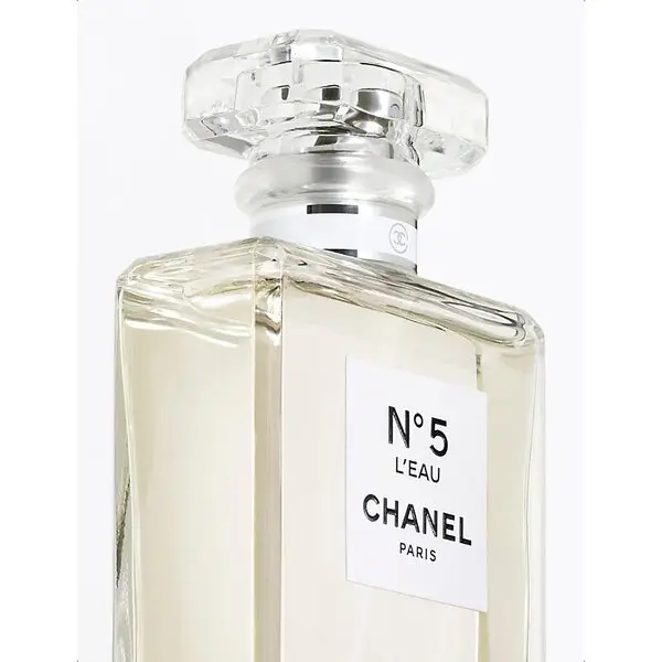 Chanel N°5 Eau De Toilette Spray - Na