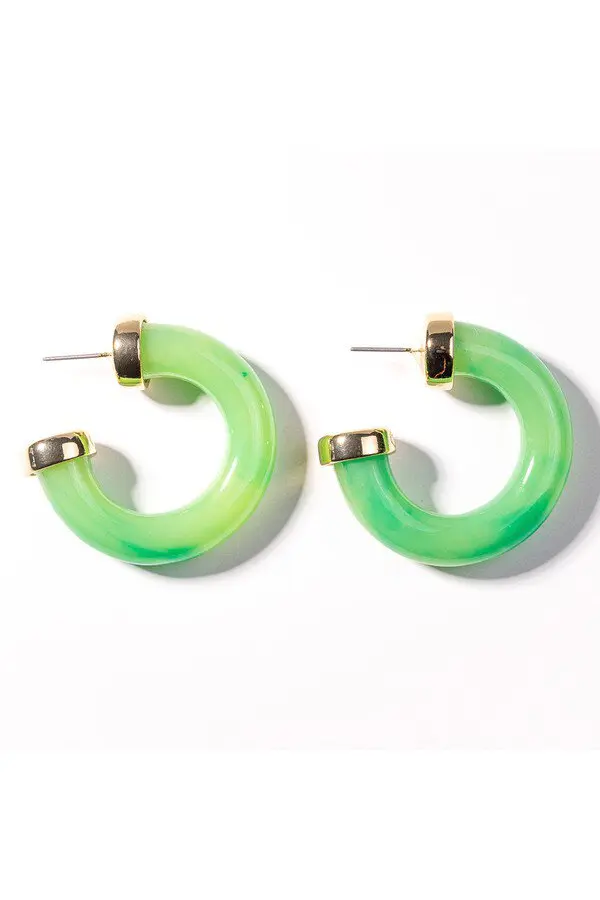 KENNETH JAY LANE Jade Resin Hoop Earrings - Gold
