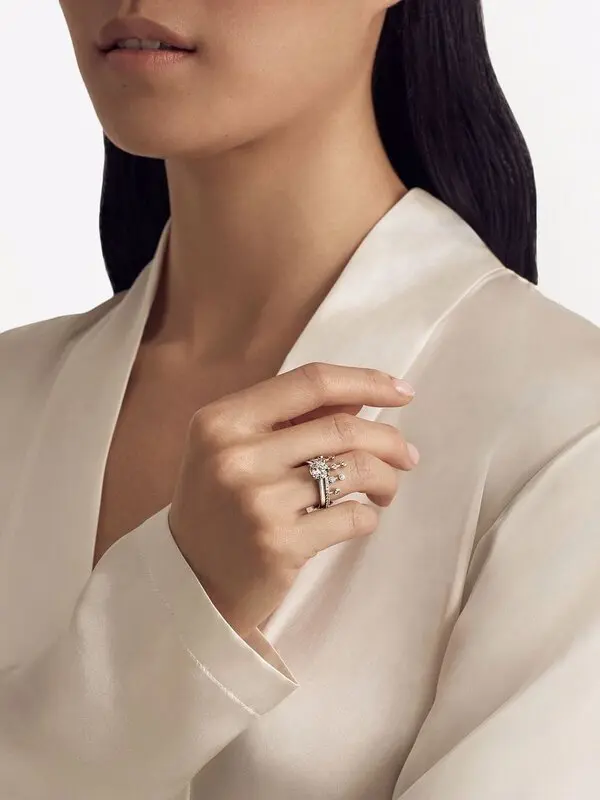 De Beers Platinum Dewdrop Diamond Crown Ring