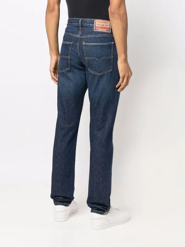 DIESEL® 1995 D-sark 09c03 Straight-leg Jeans - Blue