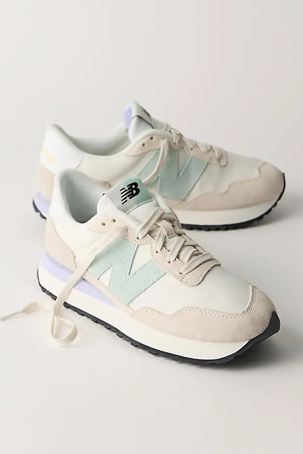 NEW BALANCE 237 Lace-up Sneakers - White