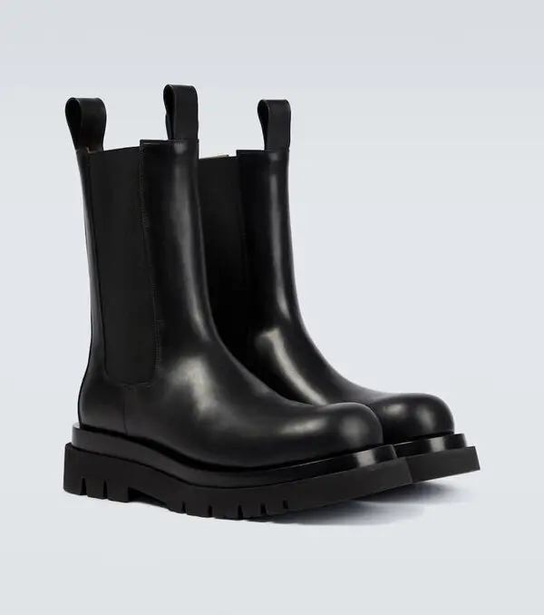 Bottega Veneta Lug Leather Ankle Boots - Black