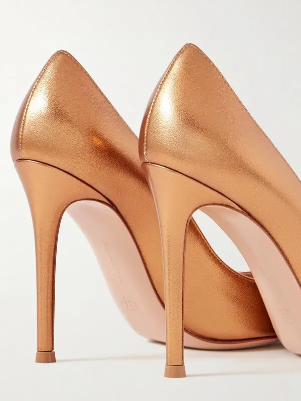 GIANVITO ROSSI 105 Leather Pumps - Gold
