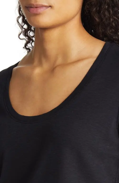 Tommy Bahama Ashby Isles Curve Hem T-shirt