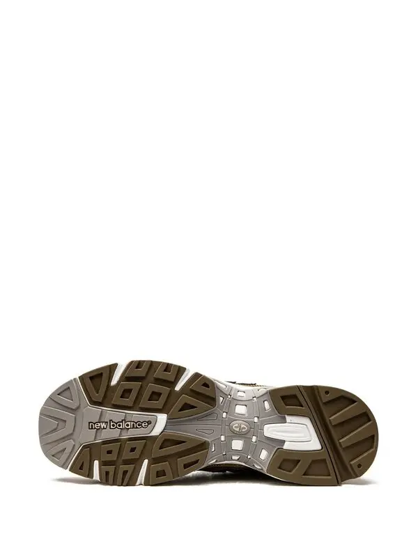 NEW BALANCE 827 Thisisneverthat Sneakers - Brown